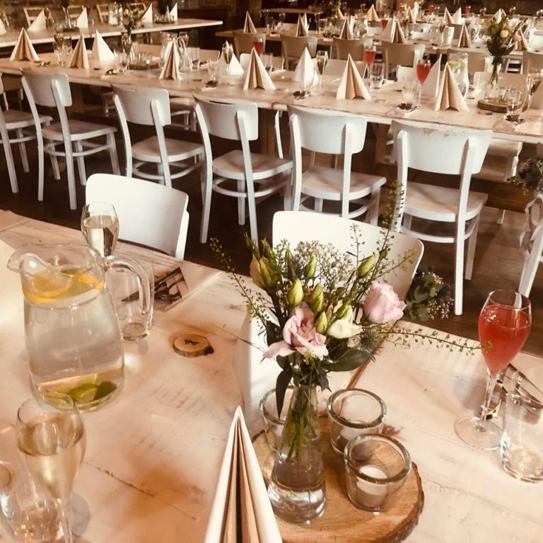 DJ Petr Berka svatební hostina detail - Svět svateb.cz